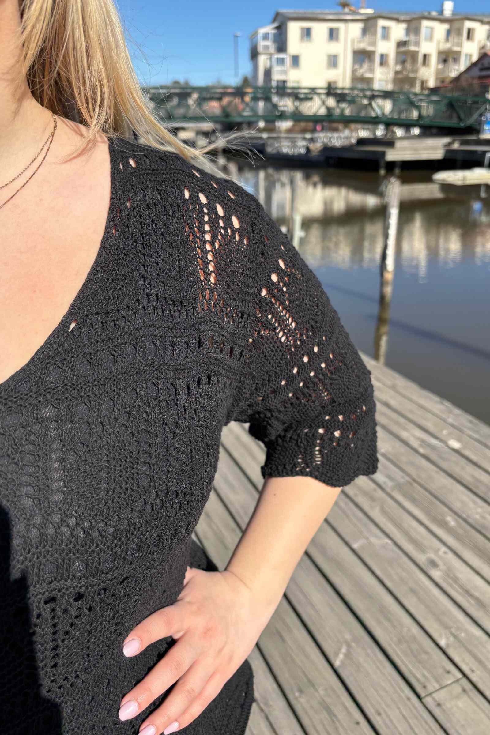 Chica London Ingrid Virkad Topp Dam Black - SMILE.