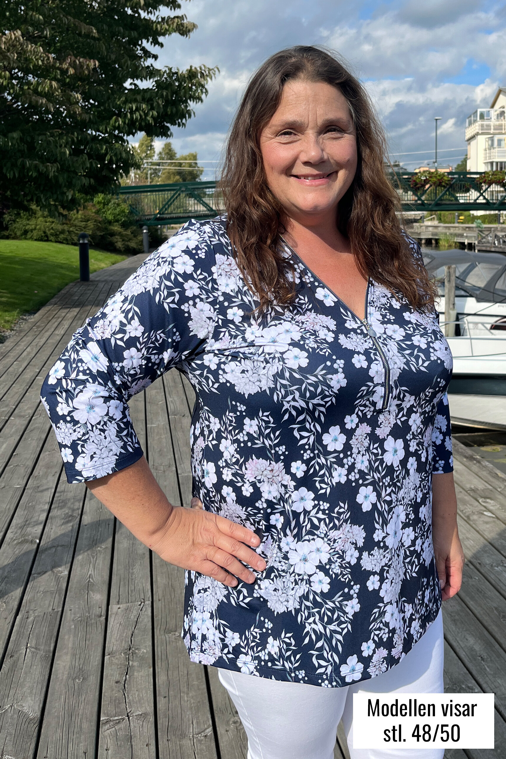 Way Of Sweden Veronica Topp Dam WOS Clematis Print